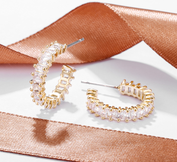HAILEY EARRINGS - Gold – Alex & Nia